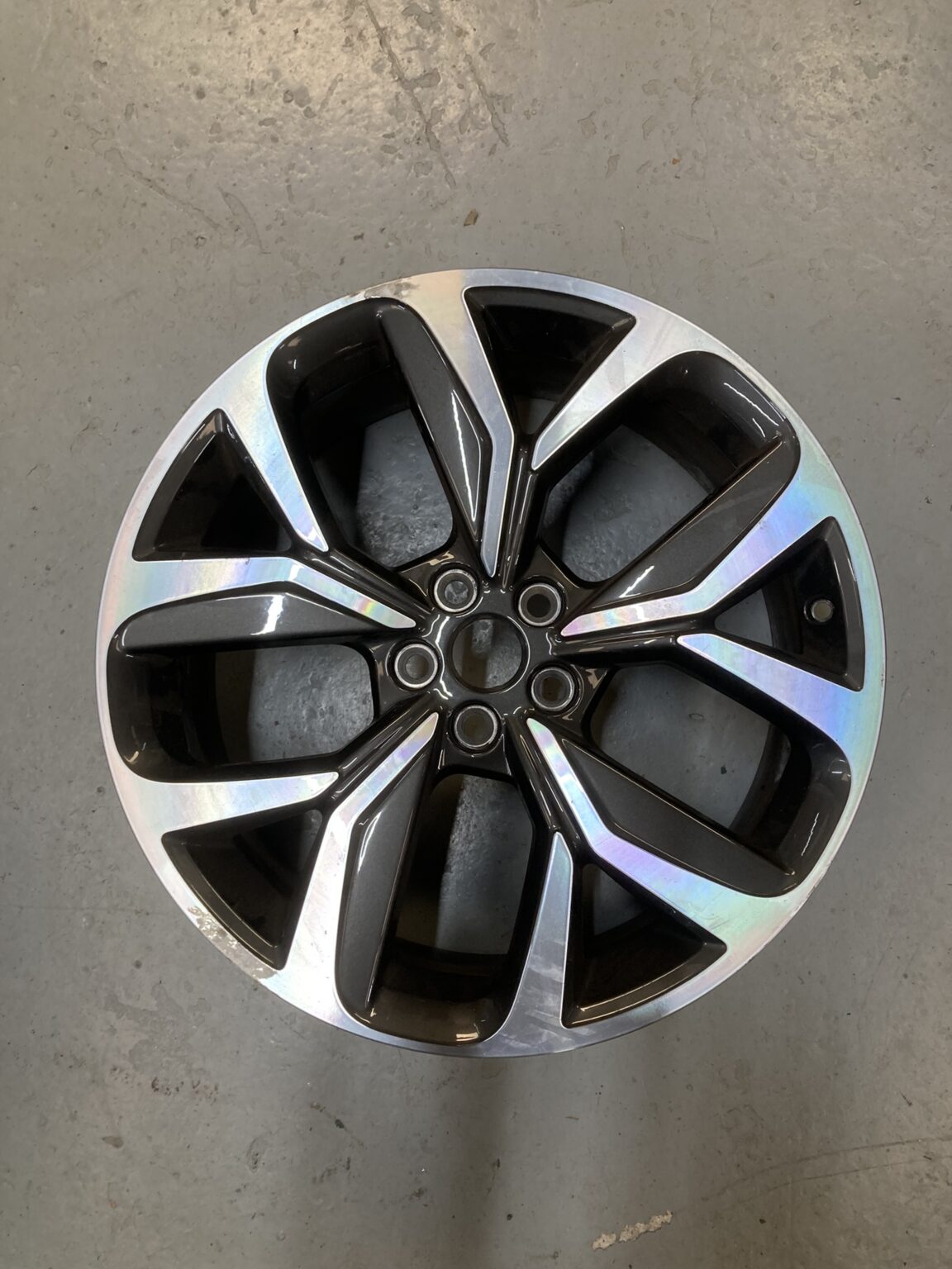 Land Rover APSLandrover02 Diamond Cut Wheel Colour - Automotive Paint ...